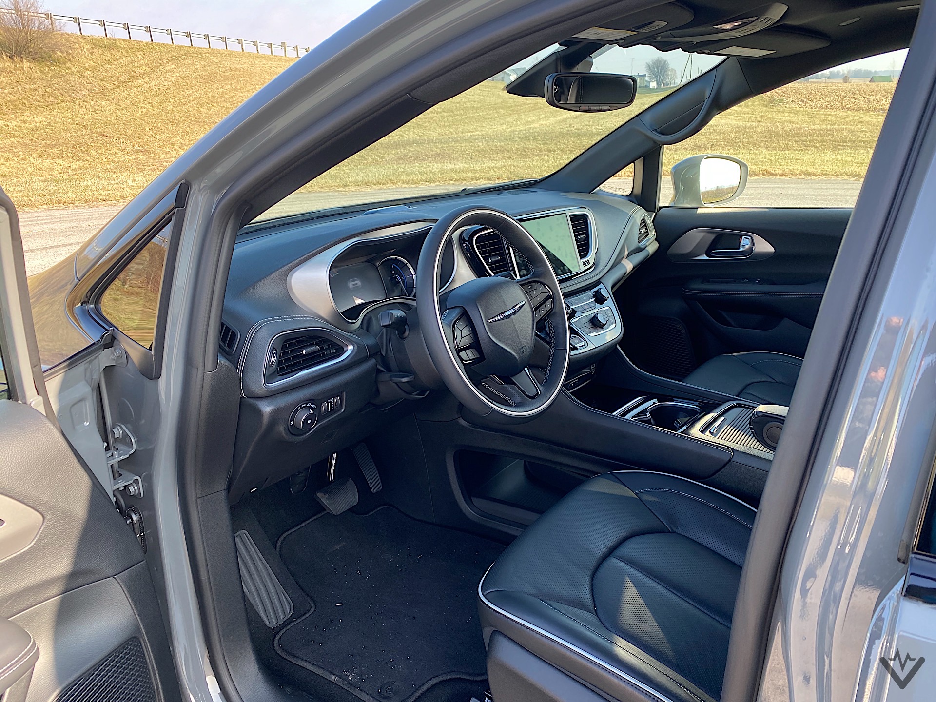 2021 Chrysler Pacific hybrid review: It’s the minivan to buy - EV Pulse