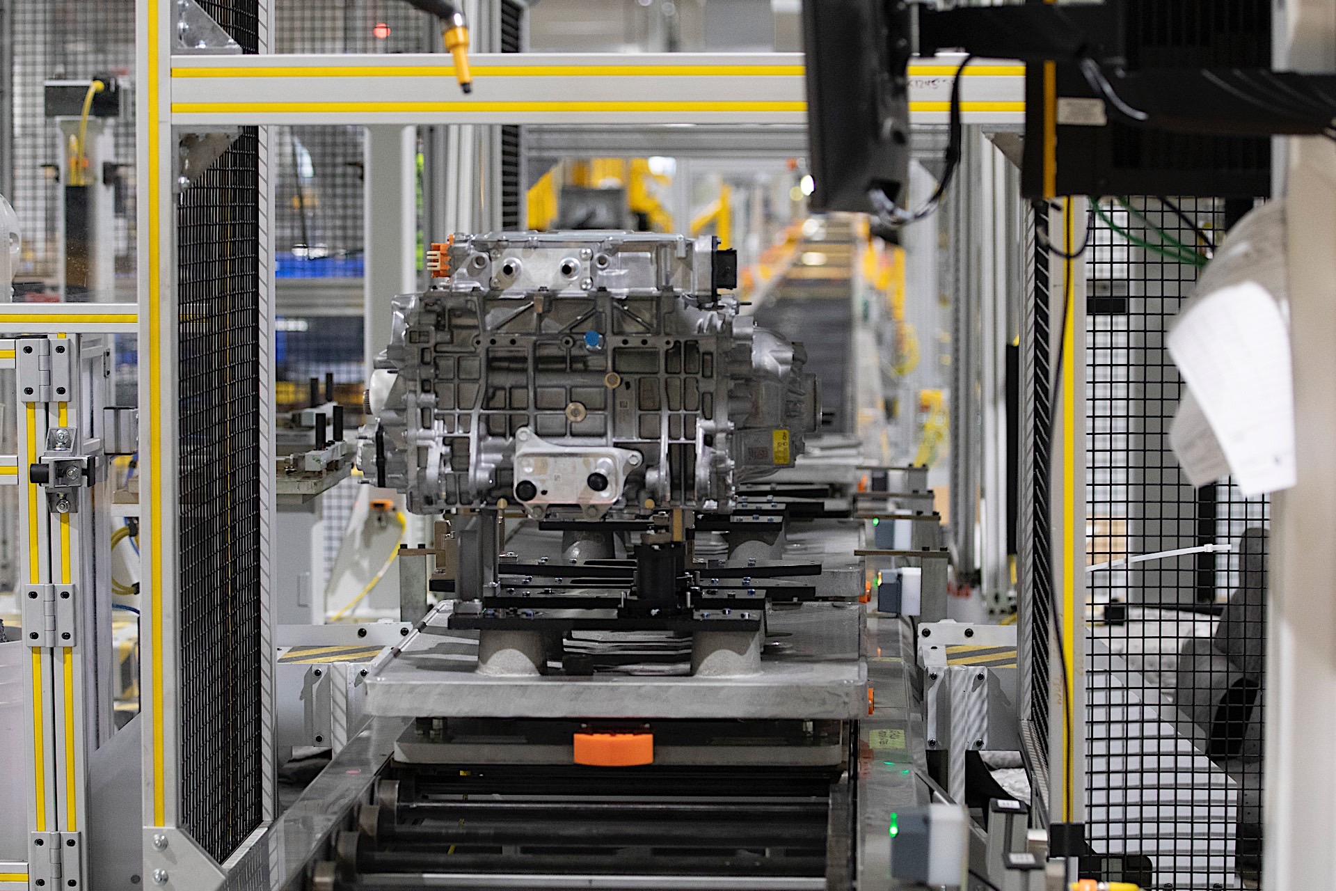 Ford rolls out preproduction F-150 Lightning, invests another $250 ...