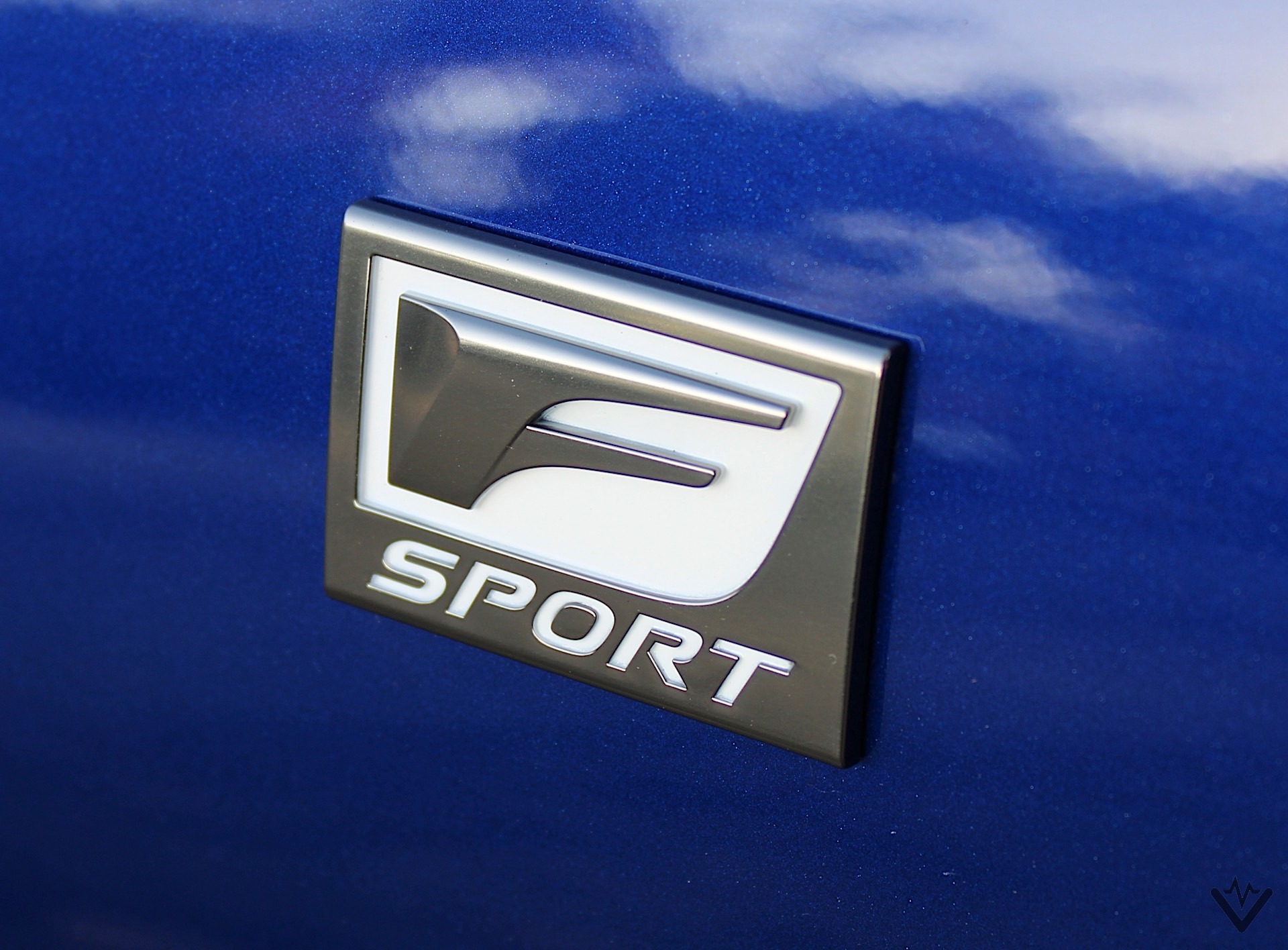 2022 Lexus ES 300h review: The classic luxury cruiser - EV Pulse